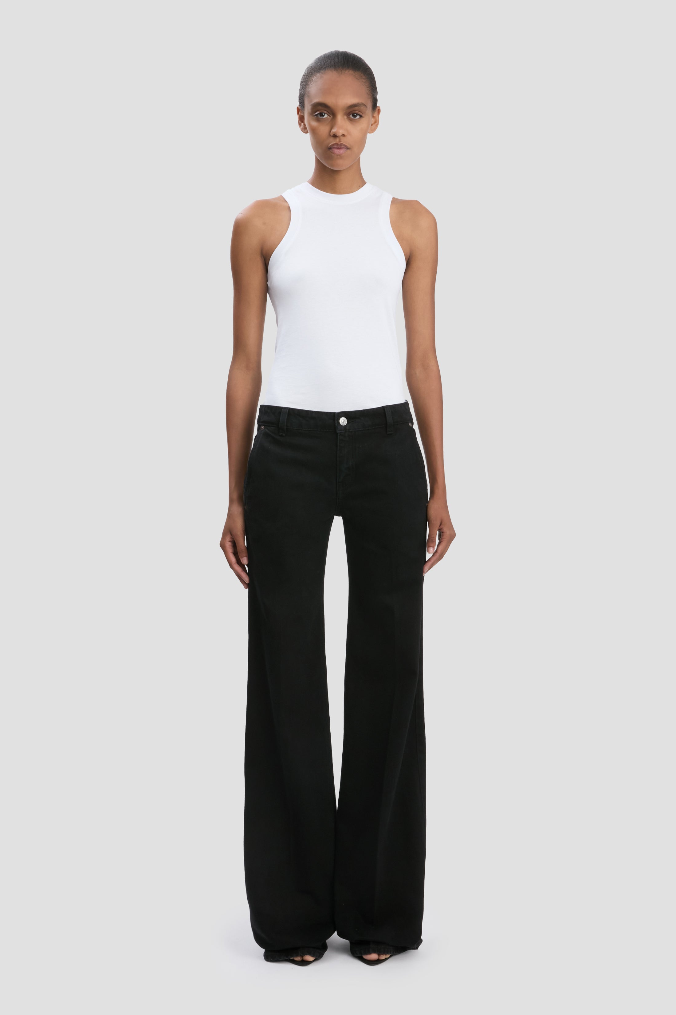 VICTORIA BECKHAM Victoria Beckham Gigi Jean in Washed Denim